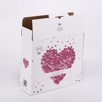 China Pantone OEM Debossing Foldable Packaging Box For Shipping Mailing for sale