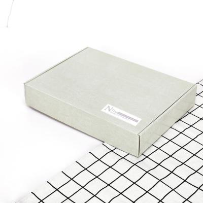 China Luxury Foldable 25*12*7cm Corrugated Cardboard Box Aircraft Shipping for sale