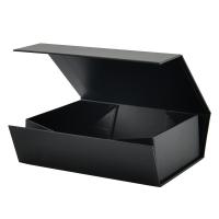 China Custom Foldable Magnetic Closure Cardboard Gift Box with Spot UV Coating for sale