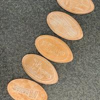 China Souvenir Coin Penny Press Vending Machine With Promotion Screen For Tourism for sale
