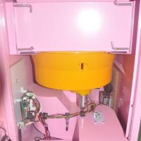 China Coin Operated Capsule Vending Machine Japan Mini Gashapon Video Game Machine Capsule Toy for sale