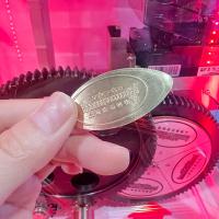 China Souvenir Coin Penny Press Vending Machine with AD Advertisement Screen for Tourism for sale