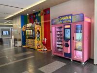 China Blind Box Vending Machine Track-Type XY-Axis Dispensing Touchscreen Control for Figurine Retail for sale