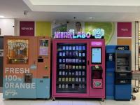 China Blind Box Vending Machine Track-Type XY-Axis Dispensing Touchscreen Control for Figurine Retail for sale