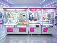China For UFO Catcher Arcade Claw Machine English Display Metal case Crane Game Two Player Catch Prize Gift Vending Machine in Korea for sale