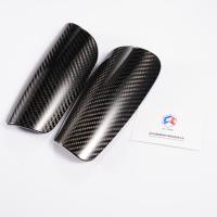 China Carbon Fiber Mini Shin Pads Sport Soccer Football Pads Shin Guard for sale
