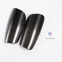 China Carbon Fiber Twill Matt Adult Soccer Football Shin Guard Small Sleeves Yellow/Black OME for sale