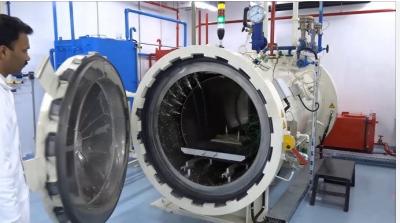 China Customized PLC Control Composite Autoclave And Temperature Range 100-450 Degree for sale
