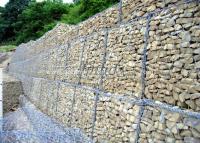 China Rust Proof Gabion Box 2.7mm Wire with 245g/m² Zinc Coating for Soil Erosion Control and Flood Protection for sale