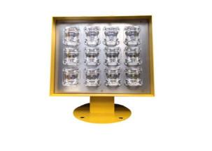 China Lighting Protection Solar Powered Aircraft Warning Lights Anti Aging 1600cd for sale