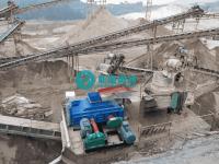China Heavy Duty Double Roller Crusher Low Speed High Torque Self Cleaning Scraper Bars Hydraulic Accumulator Relief System Coal Crushing for sale