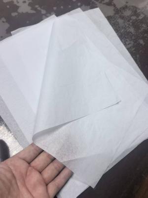 China 17g White Tissue Paper Premium Strength For Printing And Office Use for sale