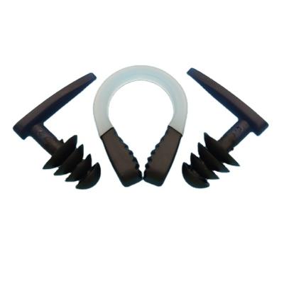 China Professional Silicone Nose Clip and Earplugs Set for Swimming Water Sports 3.8cm for sale