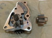 China B3.3 4D95 Engine LUB Oil Pump Cover 4982682 498-2682 Excavator Spare Part for sale