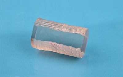 China Tb3Ga5O12 Laser Cut Crystal Tgg 10-5 Large Verdet Constant AR Coating for sale
