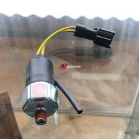 China High-Precision Oil Pressure Switch 1-87618493-0 For Diesel Engines for sale
