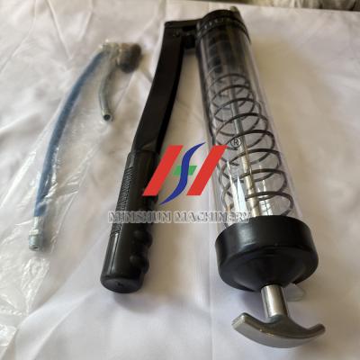 China Double-rod Grease Gun 15000PSI 600CC | Construction Machinery Lubrication Tool for sale