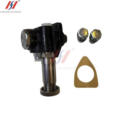 China Isuzu 6BD1 Fuel Transfer Pump 105220-1570 Is Suitable For DH220-5 And DH55 Excavator Engine Parts for sale