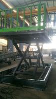 China Hydraulic Scissor Platform Lift Table With Safety Accordion Cover For Utility Protection for sale