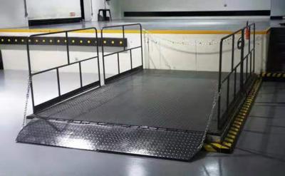 China Loading Scissor Dock Lift Platform 2000kg 2000*2500mm Hydraulic Dock Lift for sale