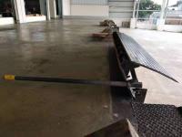 China Warehouse Mechanical Dock Leveler Skid Proof Steel Plate Edge Manual CE for sale