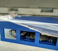 China Lip 450mm Hydraulic Dock Levelers Pit-Stype At Loading Bay for sale