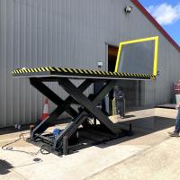 China Hydraulic Scissor Loading Dock Lifts 2000*4000MM Platform Which Installed In Wharehouse Loading Bay for sale