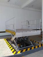China Portable offloading Dock Equipment 2100x2100mm 1000kg Hydraulic Scissor Dock Lifts for sale