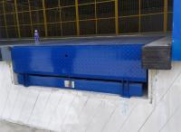China Lip 450mm Hydraulic Dock Levelers Pit-Stype At Loading Bay for sale