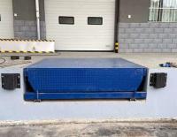 China 13.6T Hydraulic Dock Levelers For Forklift Working for sale
