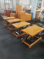 China Hydraulic Truck Dock Lift  Adjust Different Height Is The Best Solution For Warehouse Dock for sale