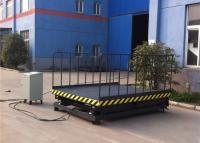 China Scissor Mechanism Hydraulic Dock Lift , Electric Dock Lift Lifting And Lowering Goods for sale