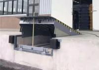 China Safety Electric Hydraulic Warehouse Dock Levelers 10 Ton 2 Piece Bumper Block Protection for sale