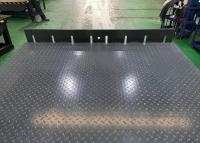 China Roll Off Stop Hydraulic Dock Levelers With 120mm Safety Barrier for sale