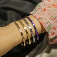 China Custom Logo 18k Stainless Steel Bracelets Women Jewelry Bracelet Bangles for sale