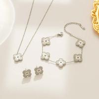 China Stainless Steel Gold Plated Anti-Tarnish Clover Jewelry Set For Girls & Women for sale