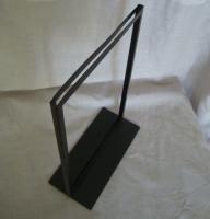China Easy Portability A4 Durable Metal Tabletop Display Stands for sale
