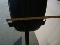 China Black Tire Auto Parts Display Racks With Front Metal Sheet One Tyre Stand for sale