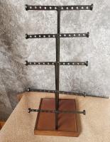 China 5 Rods Earring Metal Table Top Display Stands With Wooden Base For Grocery for sale