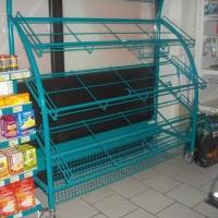 China Supermarket 3 Tier Metal Fruit And Vegetable Display Stand With Wire Shelves And Top Sign for sale