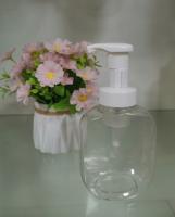 China Foam Pump Bottle With Transparent Housing Clip Lock Adjustable Output for sale