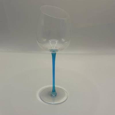 China Vibrant Blue Stem Wine Glass Lead Free Crystal Hand Blown For Elegant Dining for sale