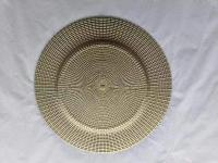 China Luxurious Accent Gold Late Glass Charger Plate Elegant Design For Stylish Dining Tables for sale