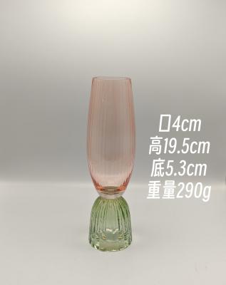 China Meadow Pink To Green Stemmed Vase 19.5 cm Tall 290 g Ribbed Bud Vase for sale