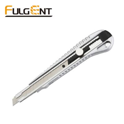 China 9mm Box Cutter Break Off Blade Utility Knife Auto Retractable Snap Off Craft Knife Blades for sale