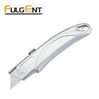 China Ergonomic Grip Retractable Knives Safety Utility Knife Aluminium Alloy for sale