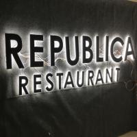 China Business Shopfront LED Acrylic Letters Signage 30cm for sale