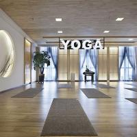 China Yoga Store Restaurant Sign Board Led Channel Letter With Metal Raceway for sale