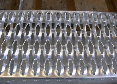 China Anti Skid 	300x3000mm Metal Perforated Sheet  Steel Stairs Treads For Platform for sale