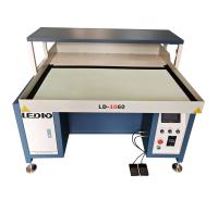 China Automatic Stainless Steel Rhinestone Brushing and Shaking Machine with 1200W Power Custom Design Hot Transfer Fix Brush Machine for sale